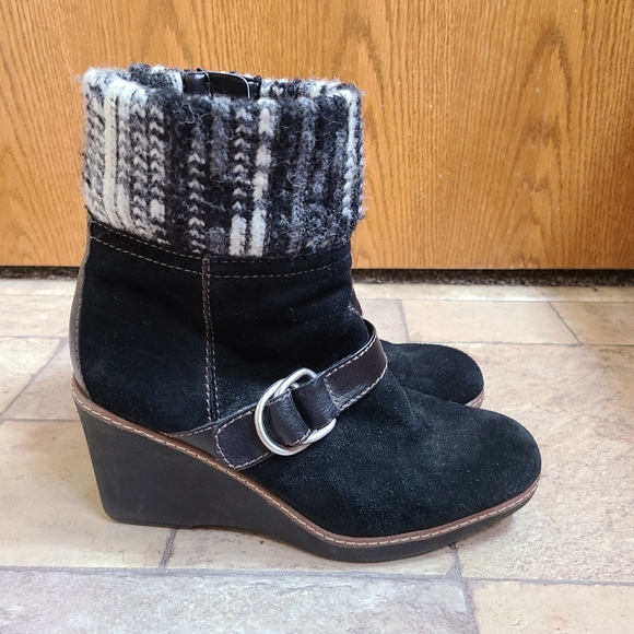 Naturalizer | Shoes | Naturalizer Kenning Black Suede Wedge Booties 8 ...